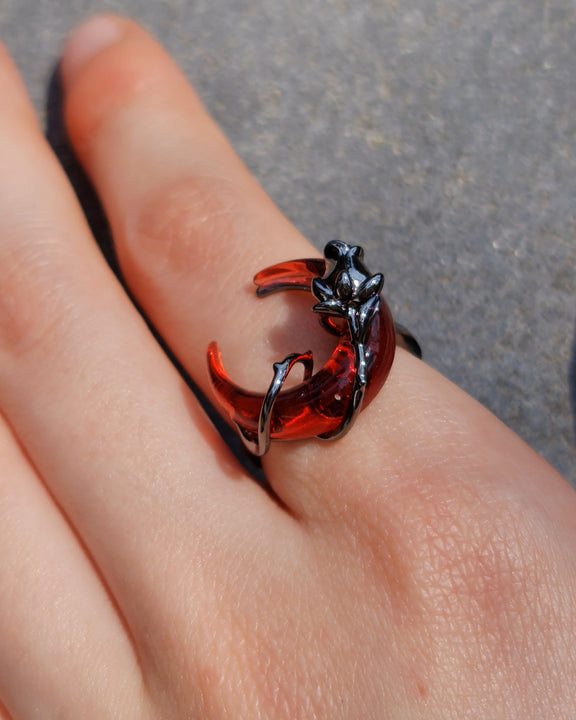 Blood Moon Ring – Nikaneko
