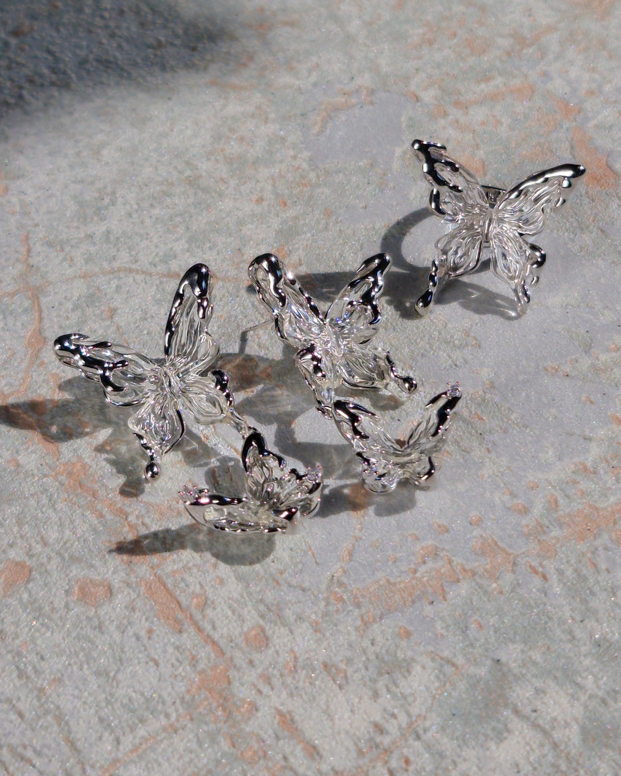 Crystal Butterfly Ring – Nikaneko