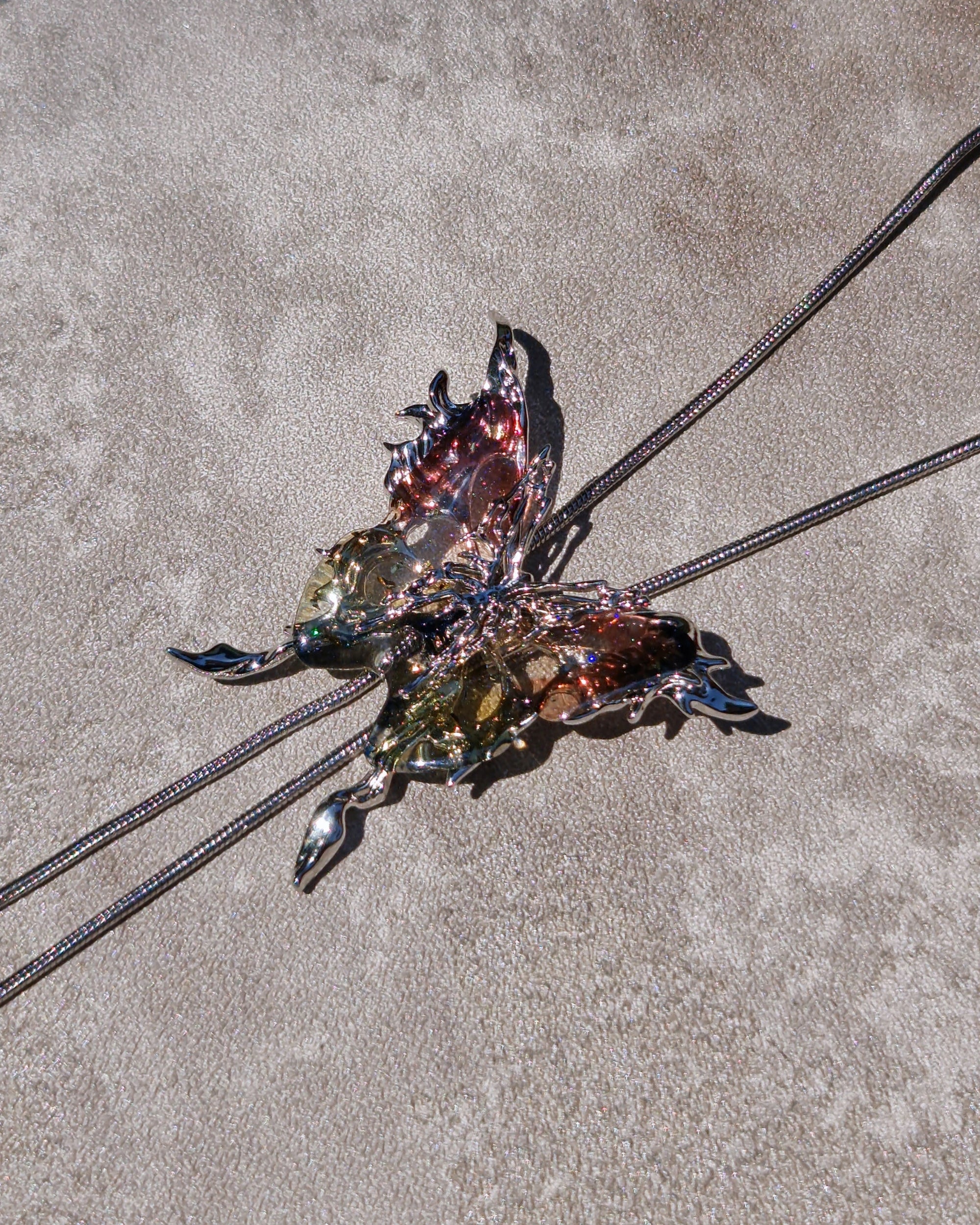 Flutter Cage Necklace – Nikaneko